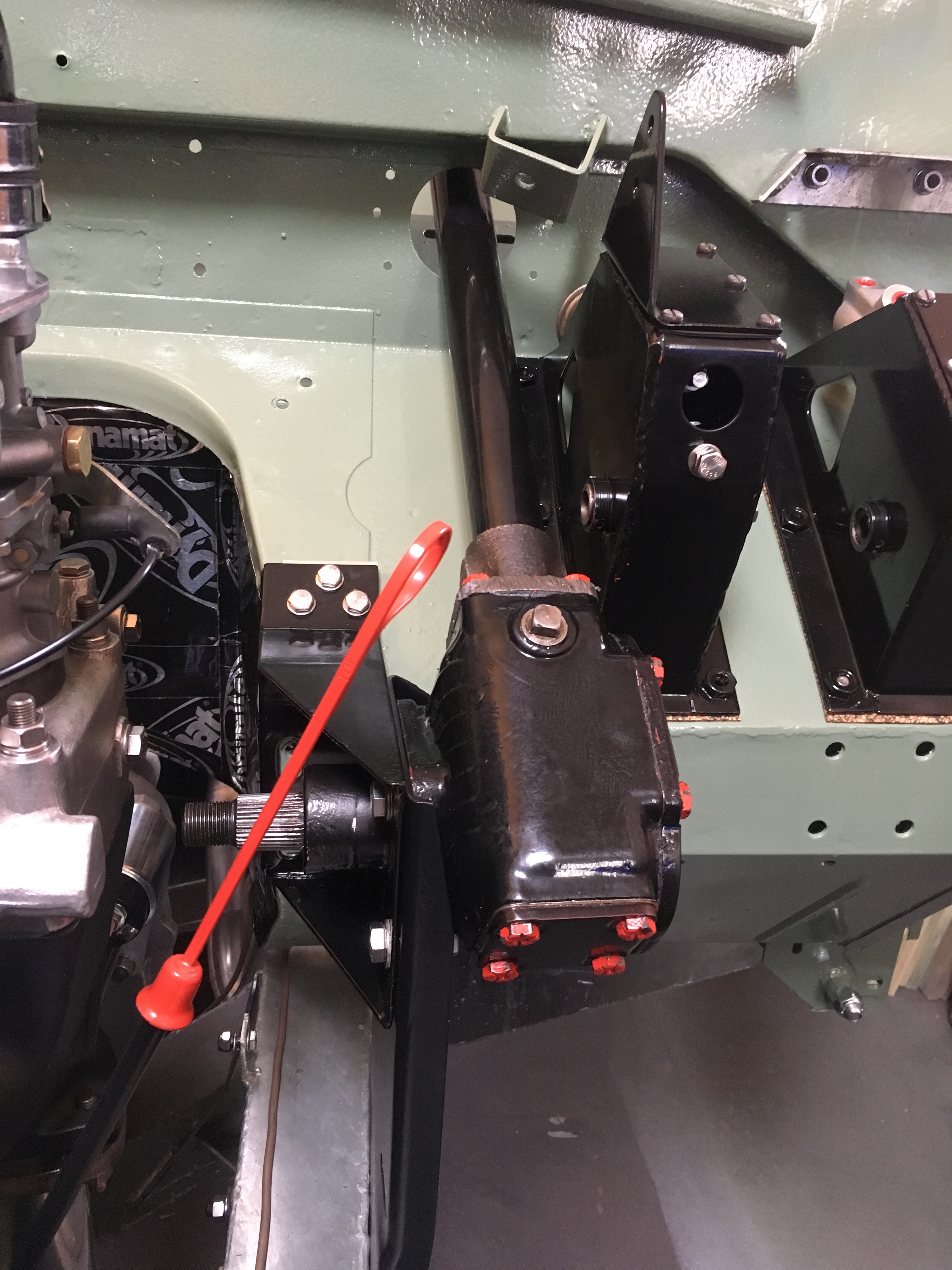 Steering Box Installation – Little Green Landy