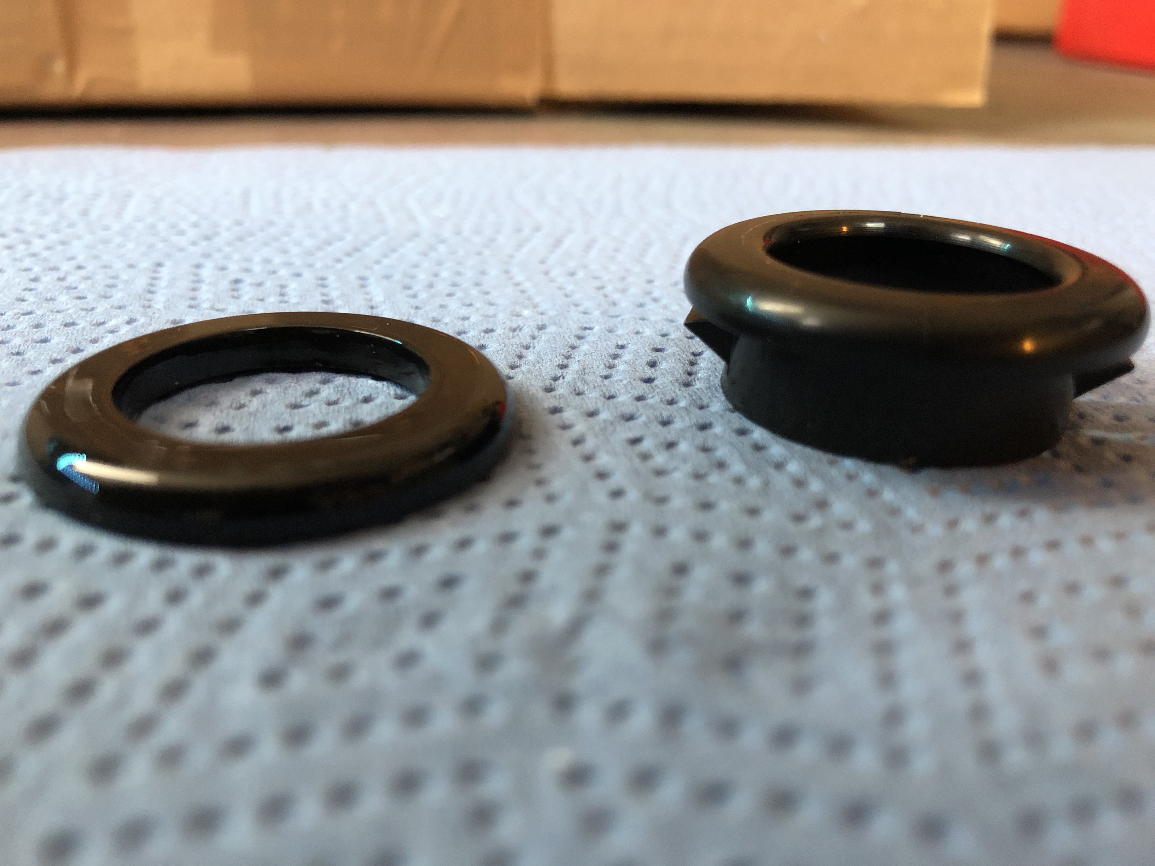 Lock grommet – Little Green Landy