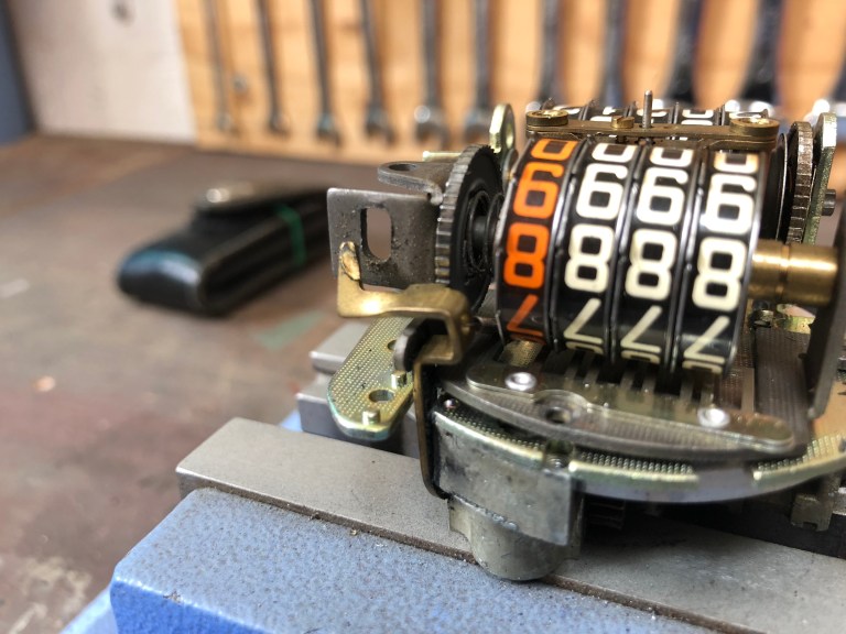 Speedometer strip and rebuild – Little Green Landy