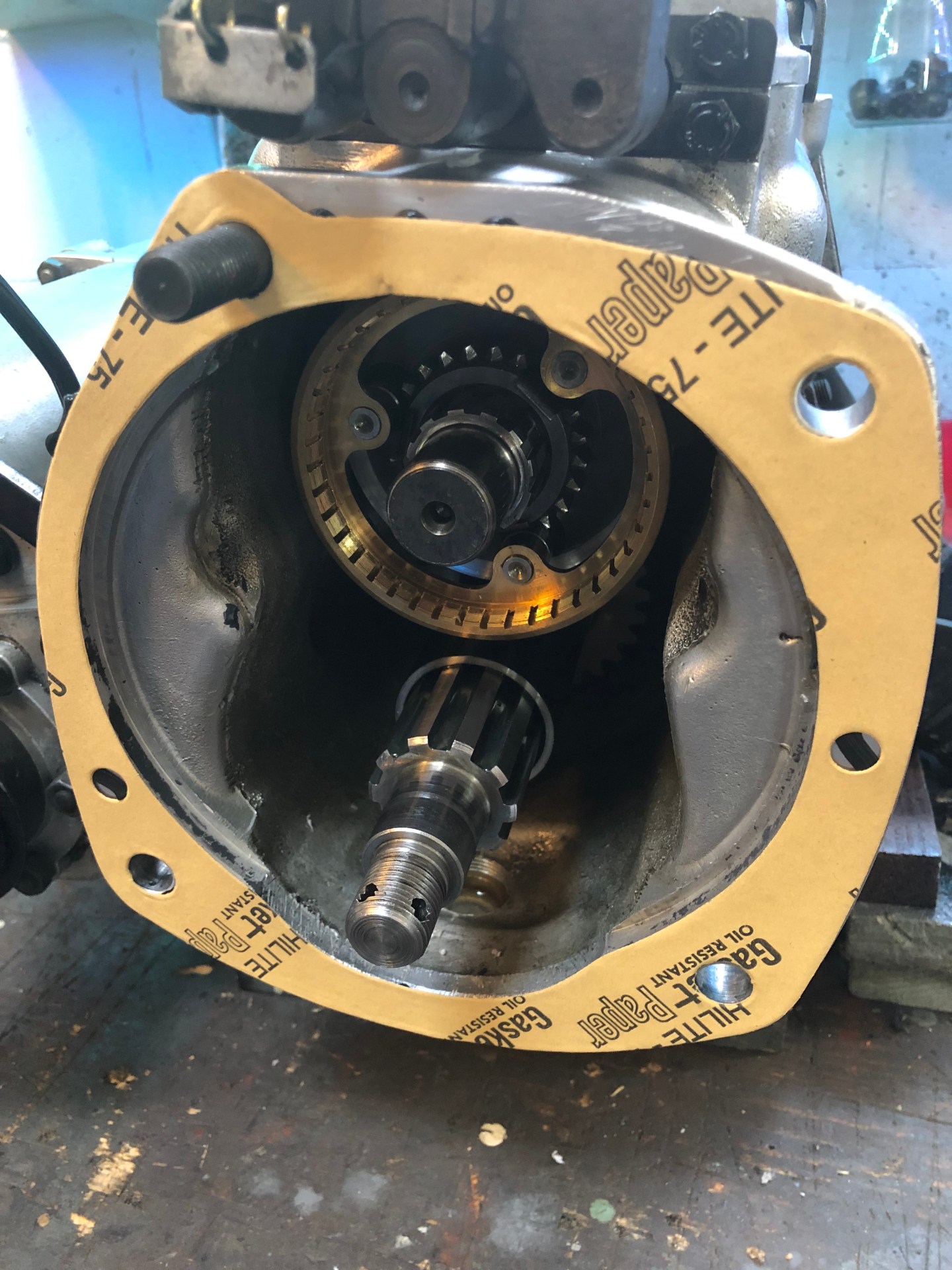 Gearbox Repair #5. Refitting the bell housing – Little Green Landy