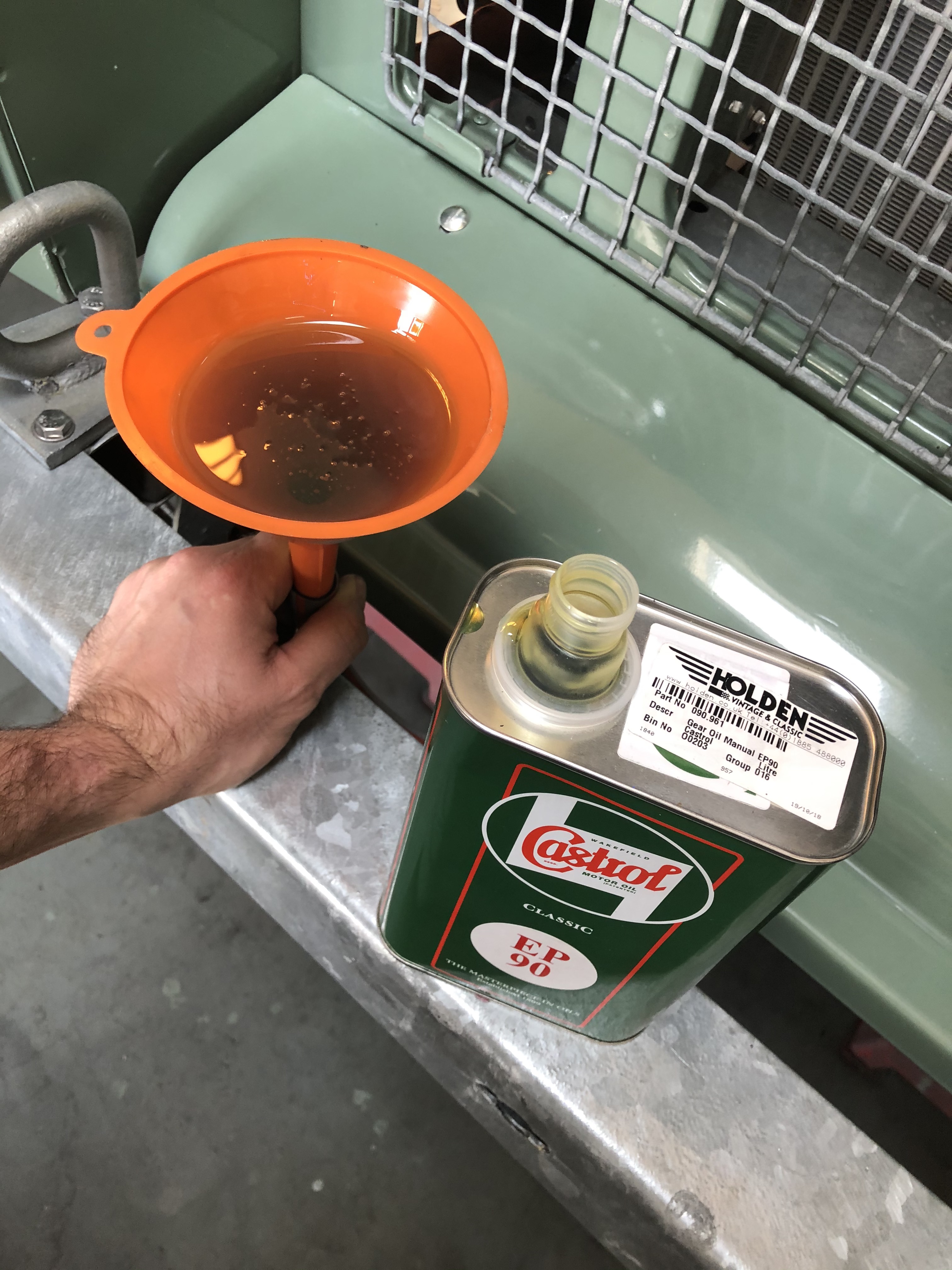 3000km: Axle and Swivel Oil Change – Little Green Landy