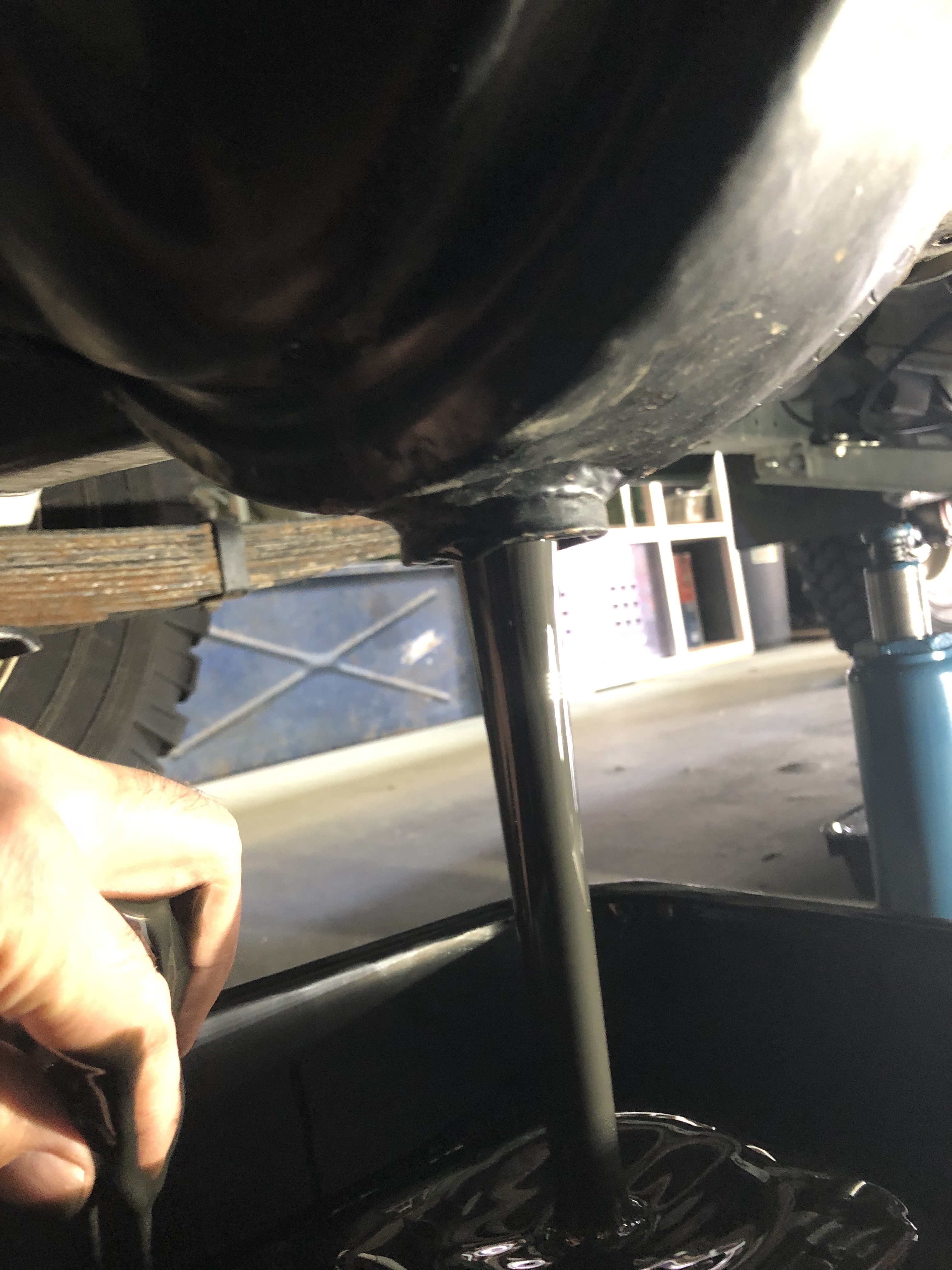 3000km: Axle and Swivel Oil Change – Little Green Landy