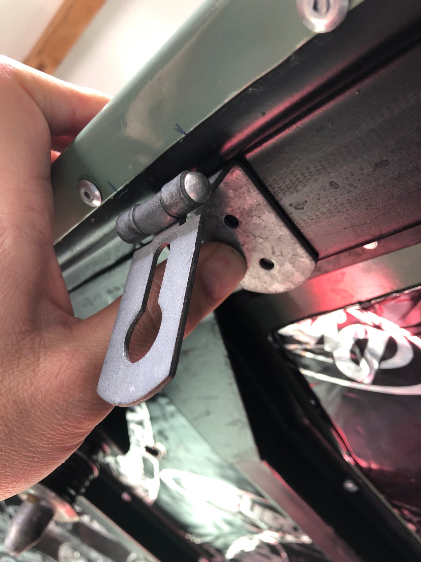Bonnet Locking Device – Little Green Landy